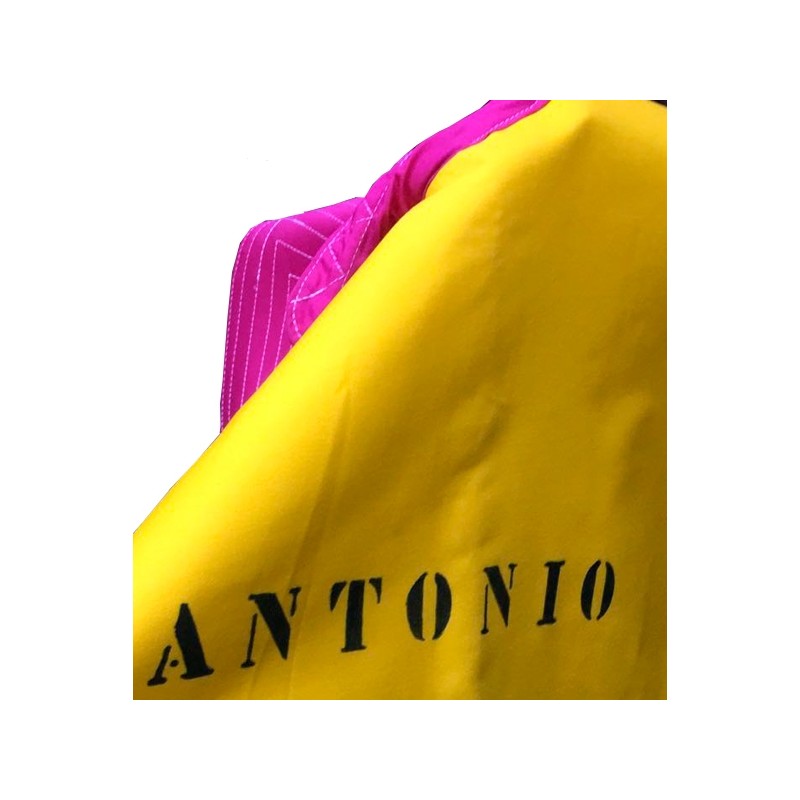 Capote de Torero auténtico modelo profesional | Tienda TAURINA ZiNGS